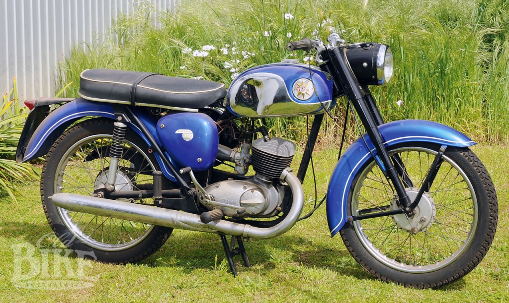 BSA Bantam - One clever little rooster - Old Bike Australasia