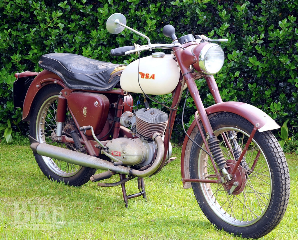 BSA Bantam - One clever little rooster - Old Bike Australasia