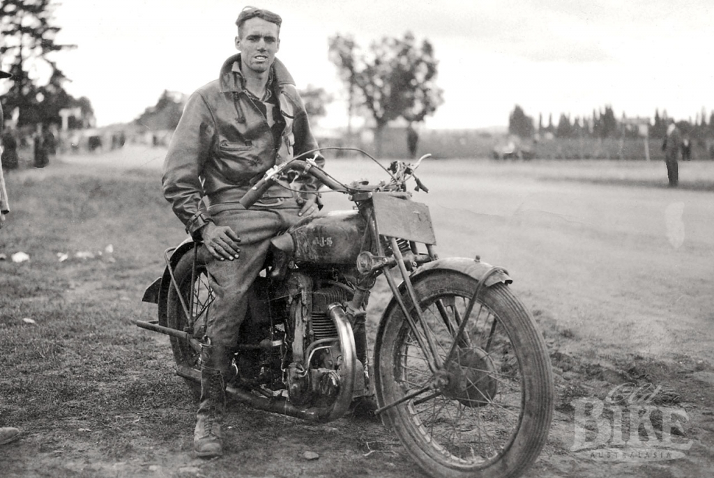 Harry Hinton: A Racing Life - Old Bike Australasia