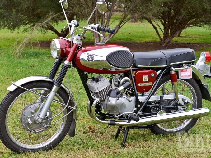 Bridgestone’s crowning glory – The 350 GTR - Old Bike Australasia