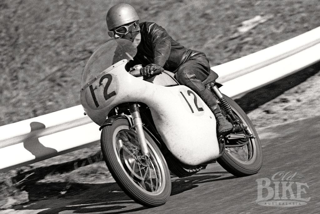 Ron Robinson: Never a dull moment - Old Bike Australasia