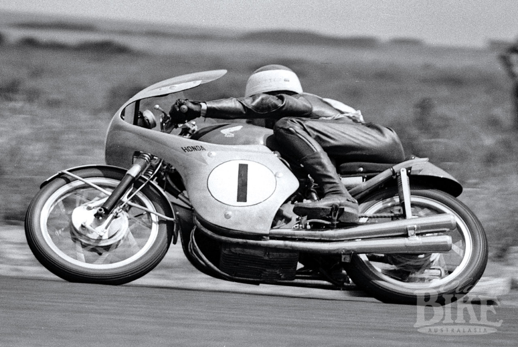 Tom Phillis: A bridge too far - Old Bike Australasia