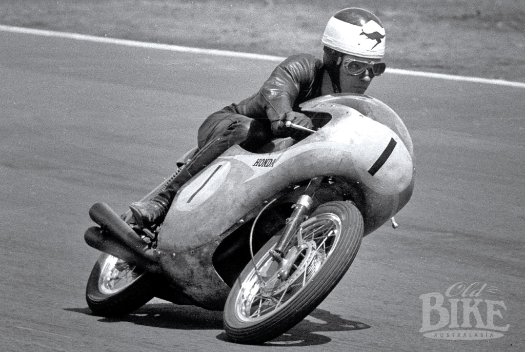 Tom Phillis: A bridge too far - Old Bike Australasia