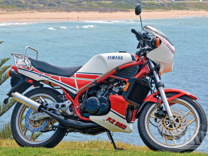 Yamaha RD400C: Race bred roadster - Old Bike Australasia