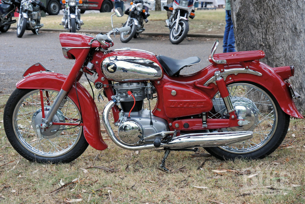 Historic Honda: SA250 Dream - Old Bike Australasia