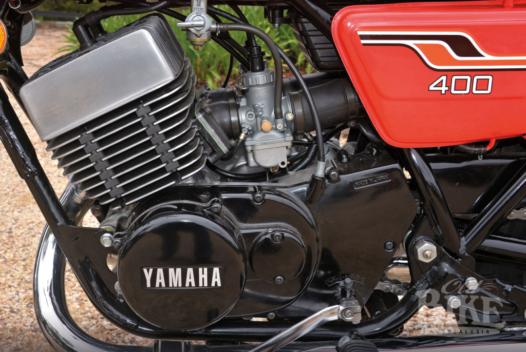 Yamaha RD400C: Race bred roadster - Old Bike Australasia
