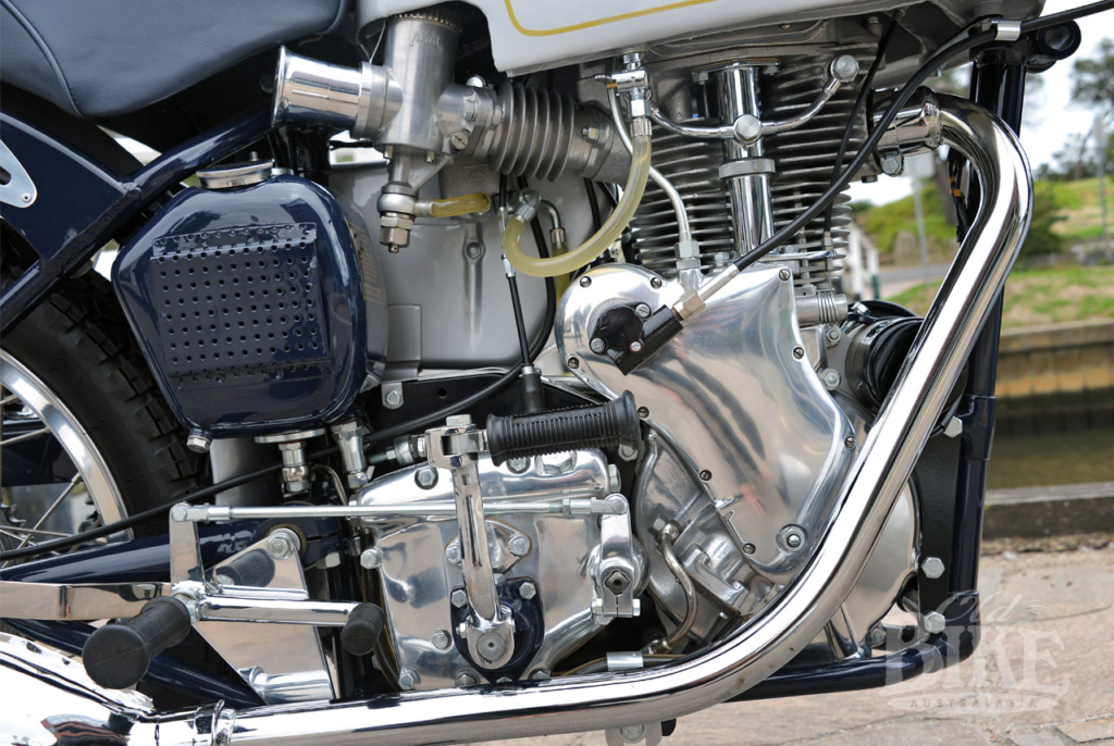 Velocette Thruxton: The ultimate big Brit single - Old Bike Australasia