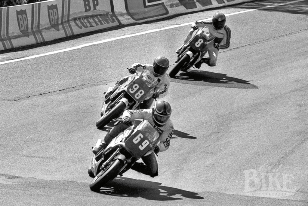 Kawasaki KR250: The Tandem Twin - Old Bike Australasia