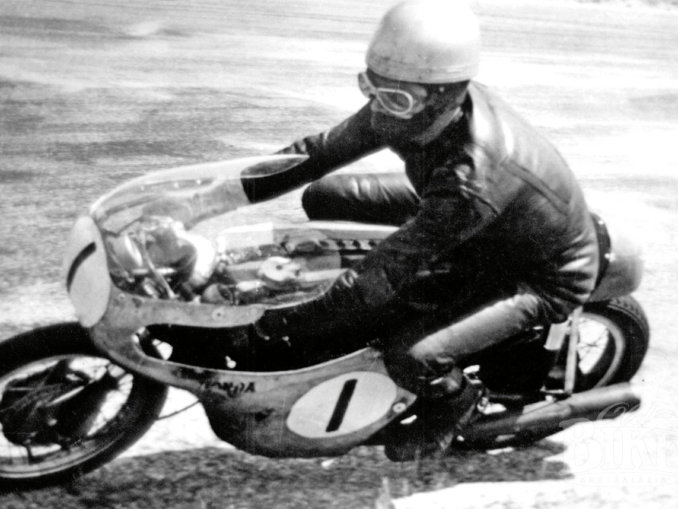 Riders Archives - Old Bike Australasia