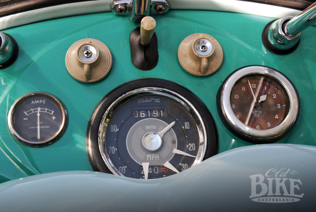 Ariel Leader: “A new level of refinement in motorcycling.” - Old Bike ...