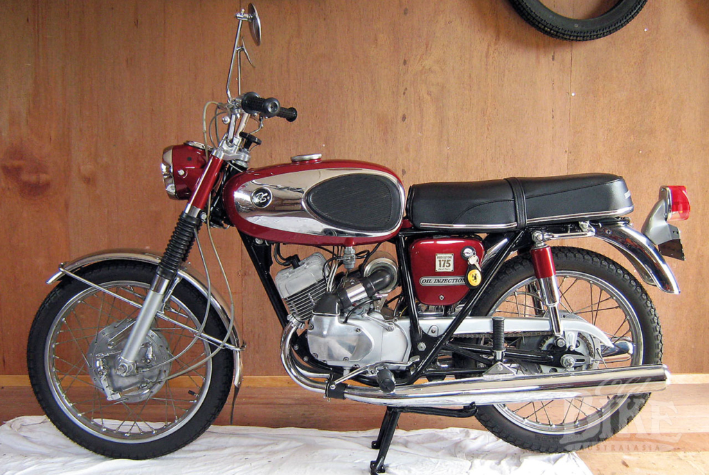 The Burgeoning Bridgestone Motorcycle Collection - Old Bike Australasia