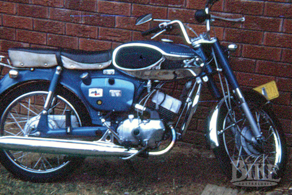 The Burgeoning Bridgestone Motorcycle Collection - Old Bike Australasia