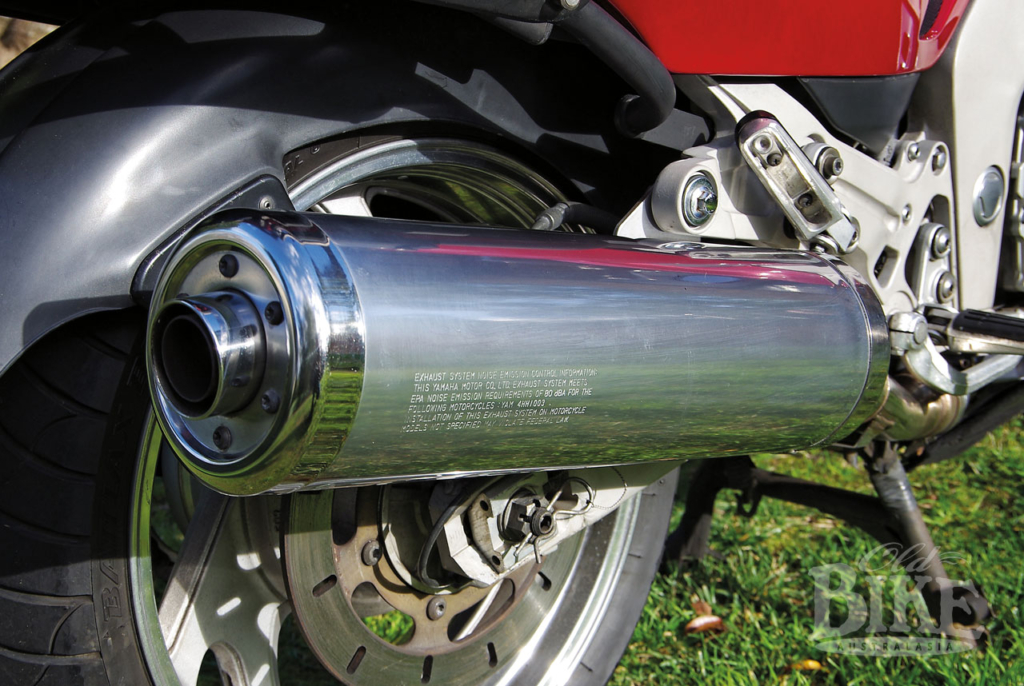 Yamaha GTS 1000: The forkless wonder - Old Bike Australasia