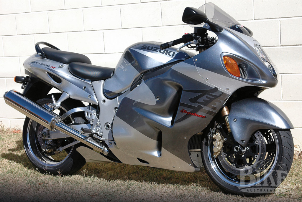 Suzuki GSX1300R Hayabusa: Battle of the birds - Old Bike Australasia