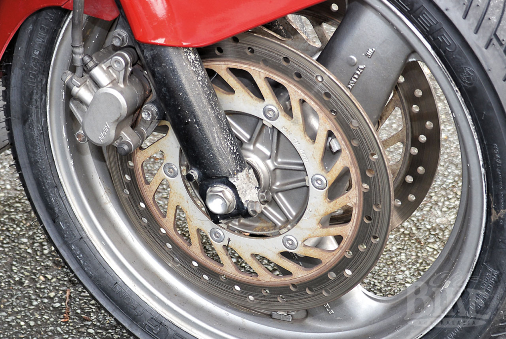 Honda ST1100 – The other Pan - Old Bike Australasia