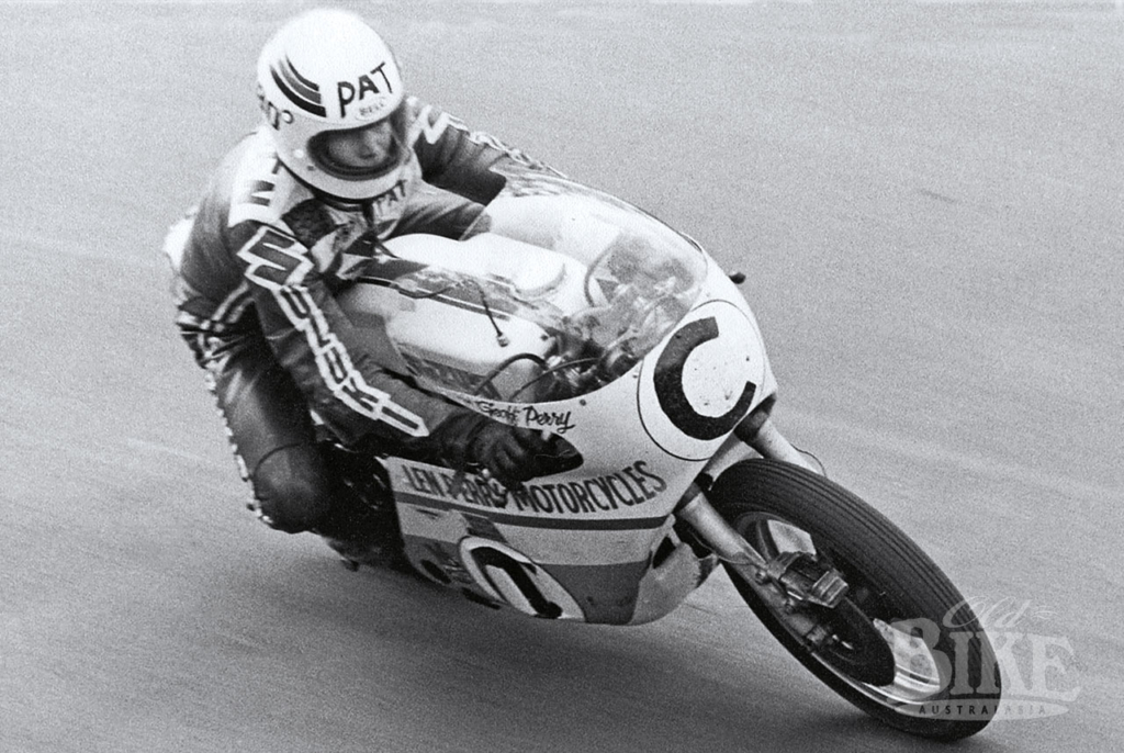 Suzuki TR750: A Flexi-Flyer flies again - Old Bike Australasia