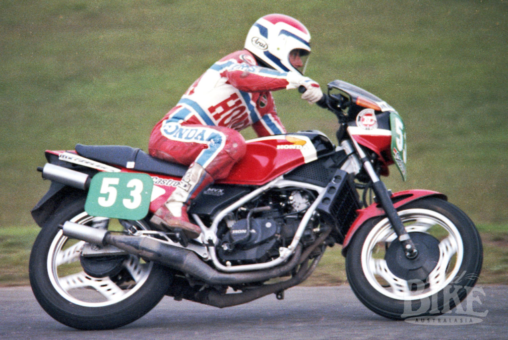 Honda MVX250F: War baby - Old Bike Australasia