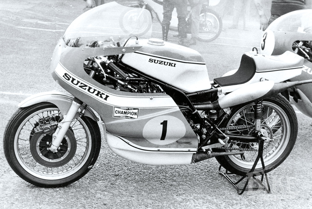 Suzuki RG500: How Suzuki saved the Senior - Old Bike Australasia